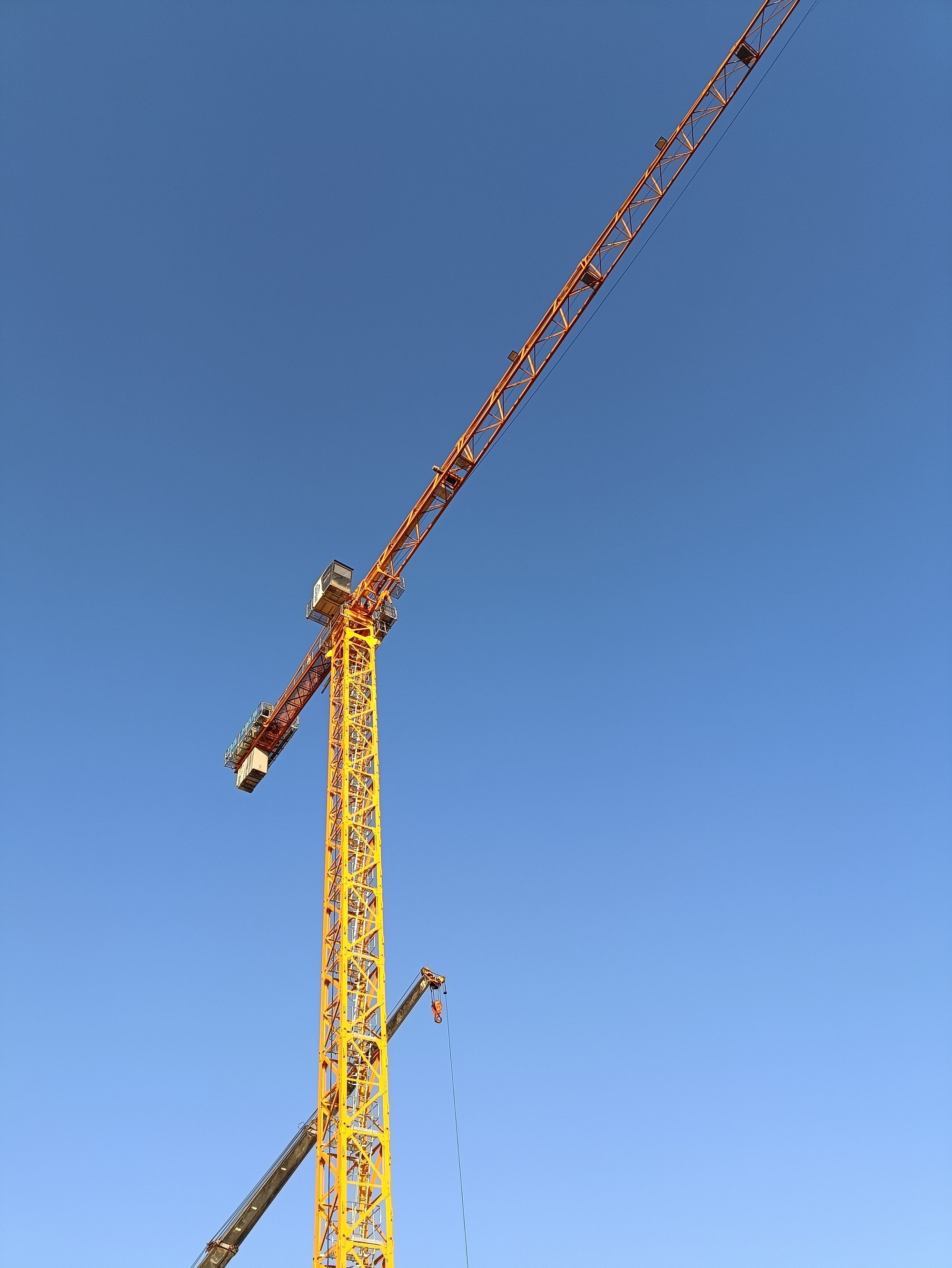 QTZ160 Dahan Tower Crane in Russia with 60M Jib boom L68 2m Mast Section